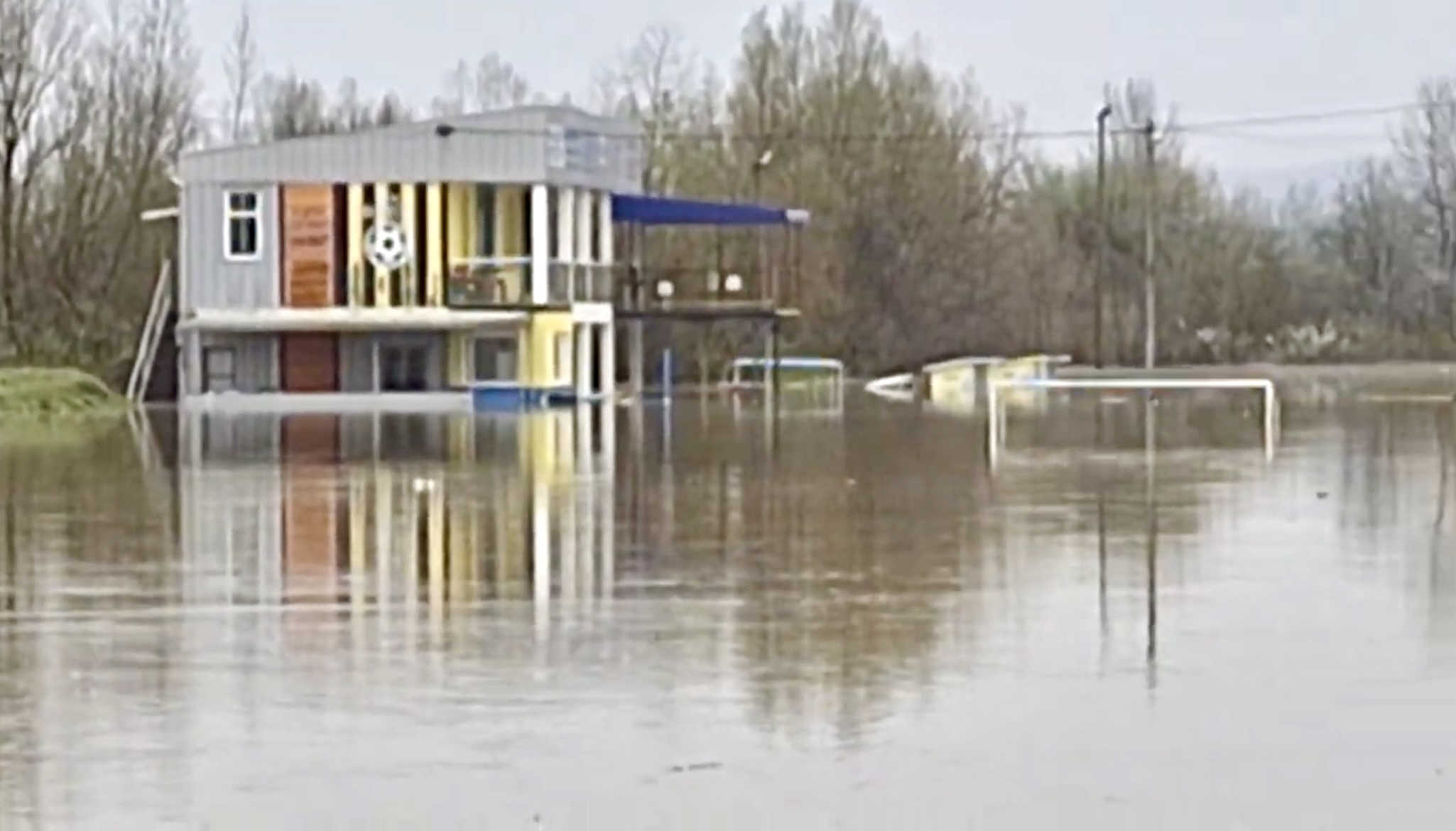 Stadion i prostorije OFK Brdo pod vodom - MojPrijedor.com - Portal ...